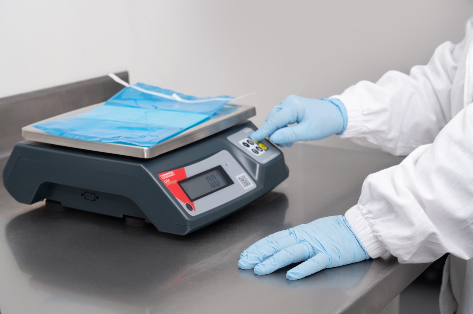 Manufacturer of biological sampling and transport equipment for laboratorie